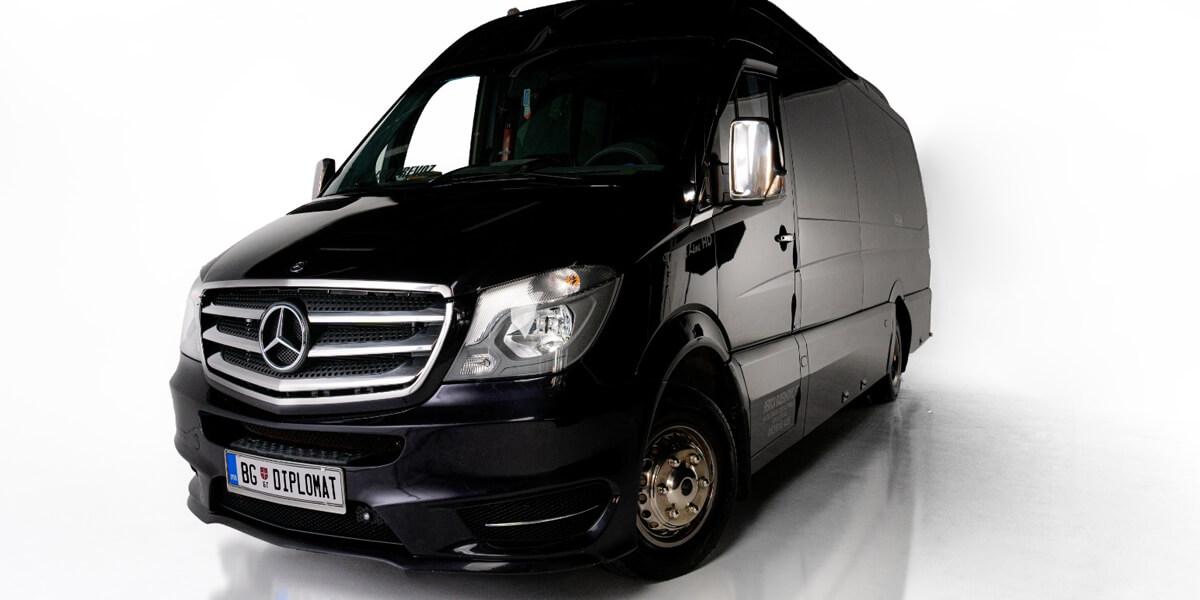 Tips and Ideas for Unforgettable Team Building Trips - BG Diplomat